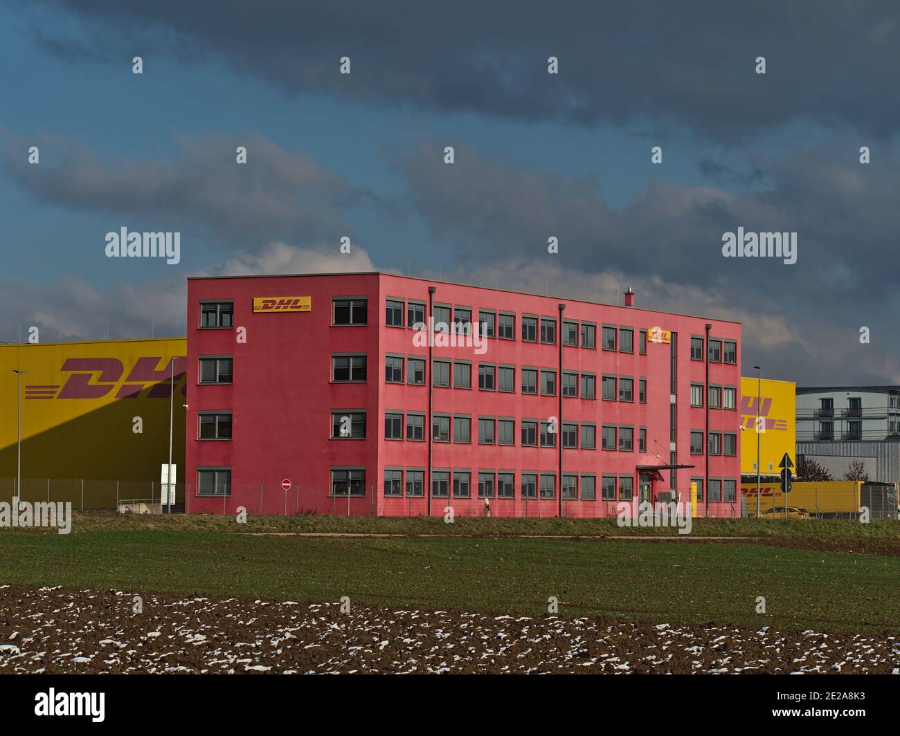 Dhl logo hi-res stock photography and images - Alamy