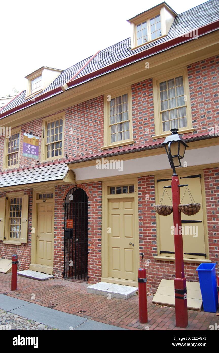 Colonial house Philadelphia United States of America Stock Photo - Alamy