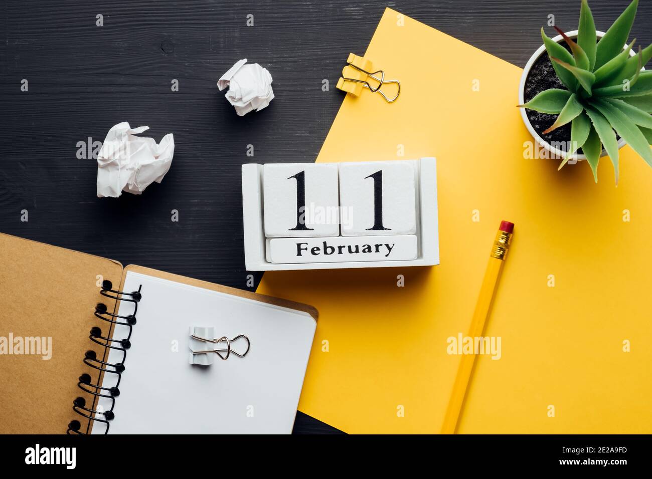 Winter month calendar hi-res stock photography and images - Alamy