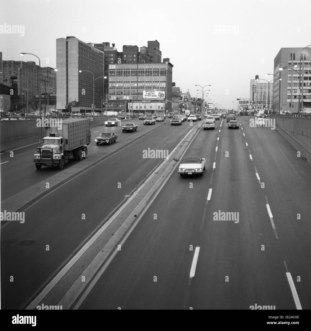 Philadelphia skyline 1976 hi-res stock photography and images - Alamy