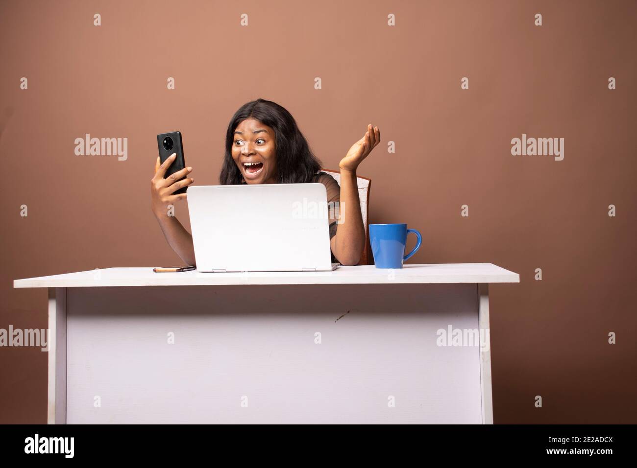Rejoicing office hi-res stock photography and images - Alamy