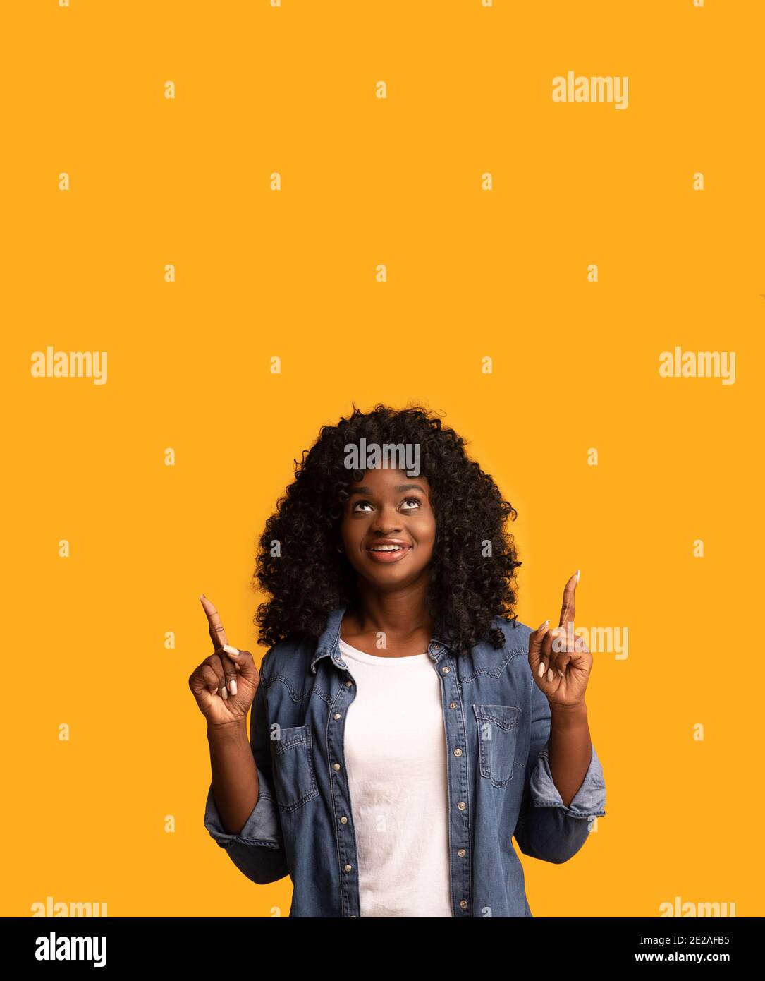 Pretty african woman hi-res stock photography and images - Alamy