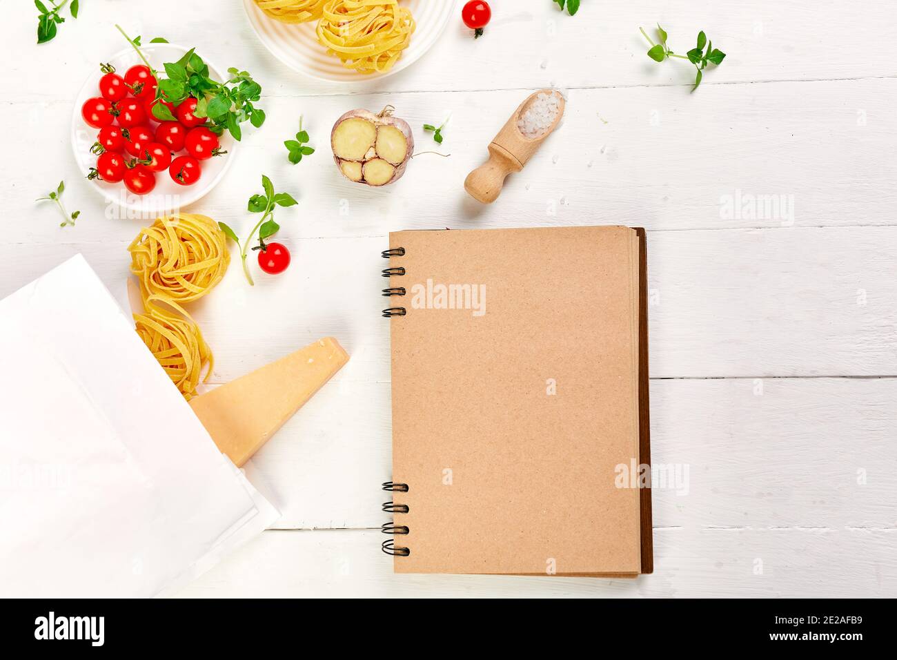 Ingredients list on food package hi-res stock photography and images ...