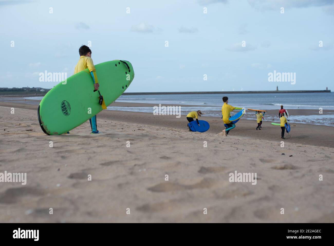 Paddle board lessons hi-res stock photography and images - Alamy