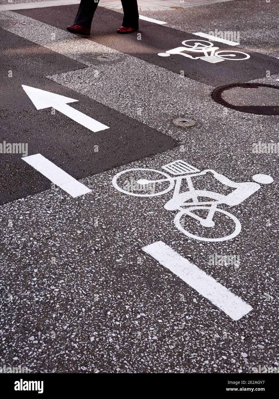 road markings Japan Stock Photo - Alamy