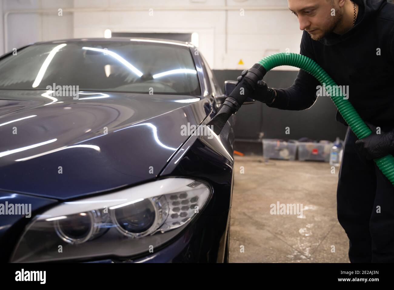 Car washing process hi-res stock photography and images - Alamy