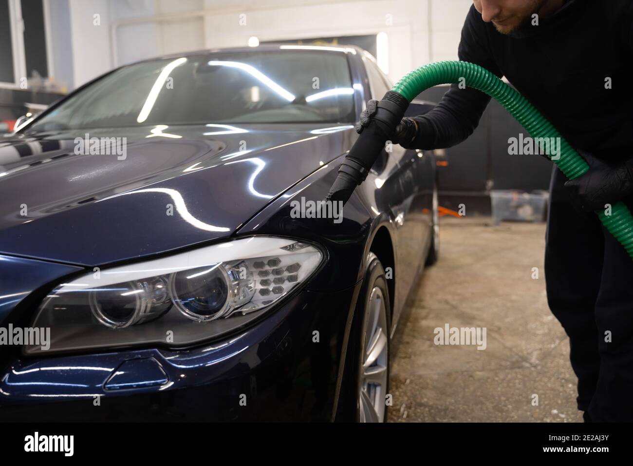 Car washing process hi-res stock photography and images - Alamy