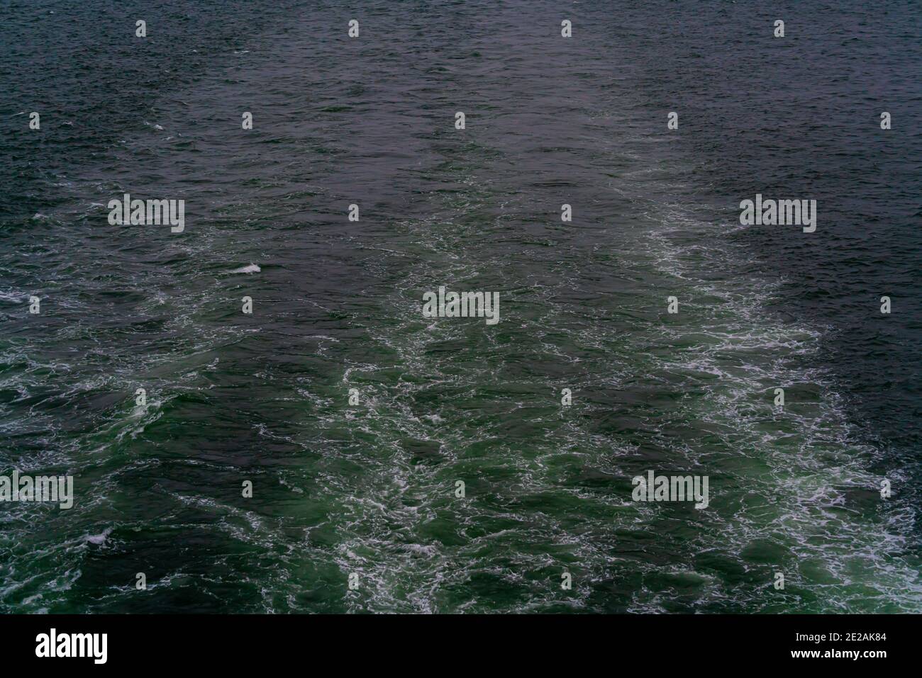 Wake wash in sea hi-res stock photography and images - Alamy