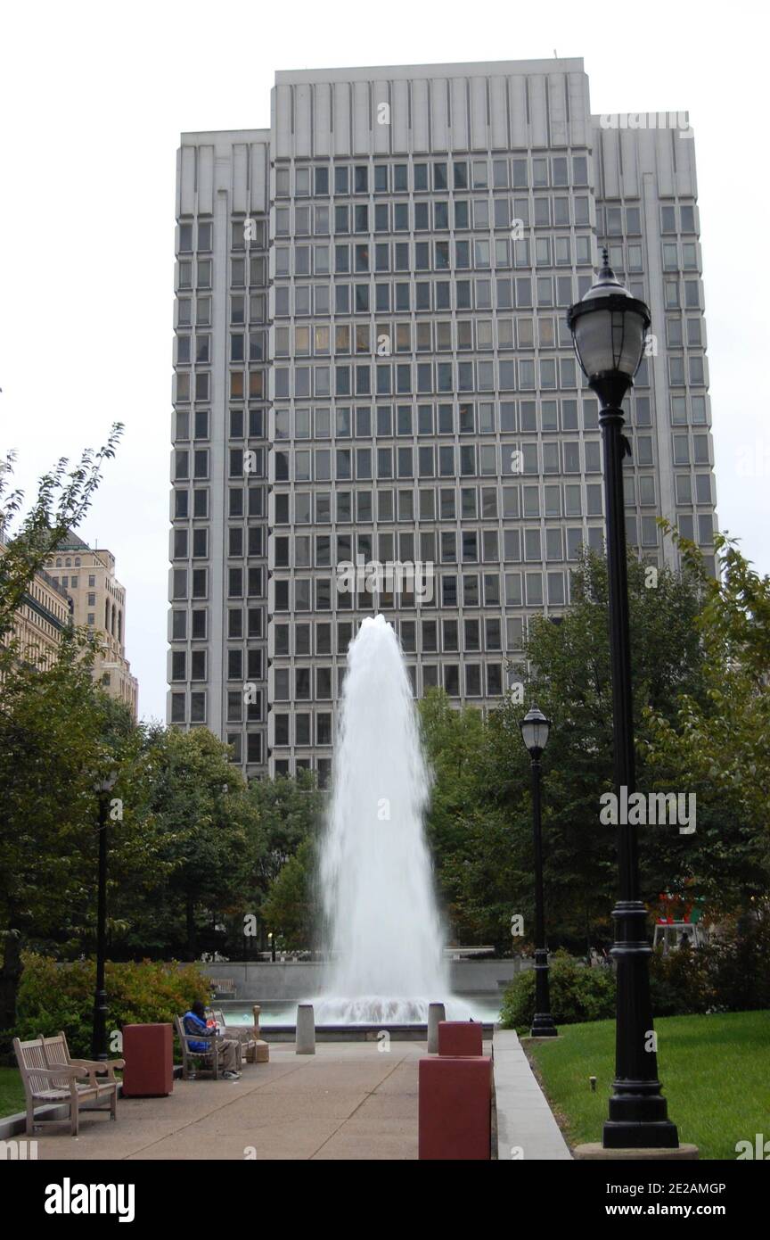 Penn square philadelphia city hall hi-res stock photography and images ...