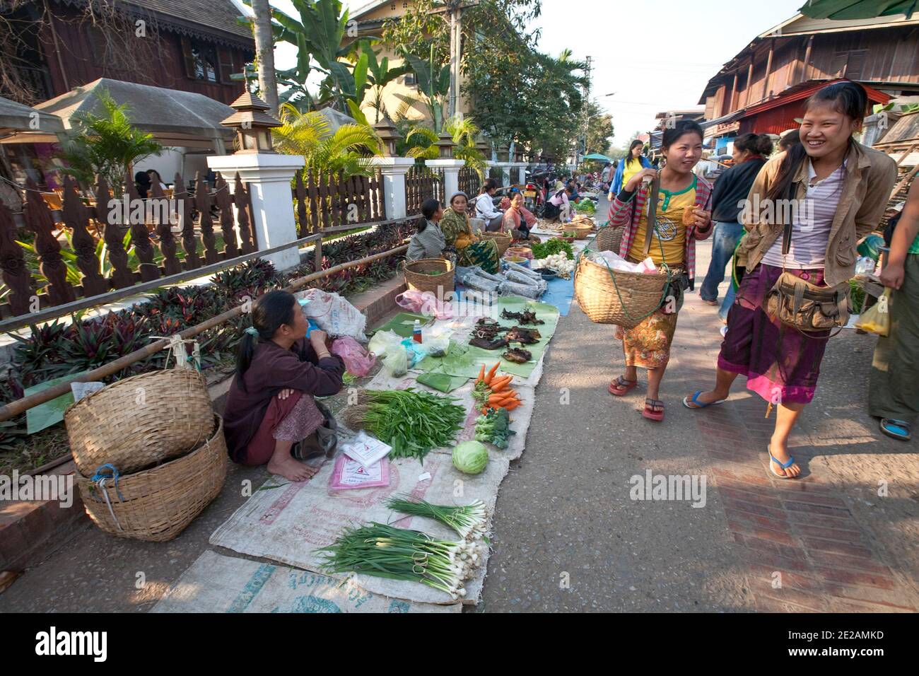 Luang phabang hi-res stock photography and images - Alamy