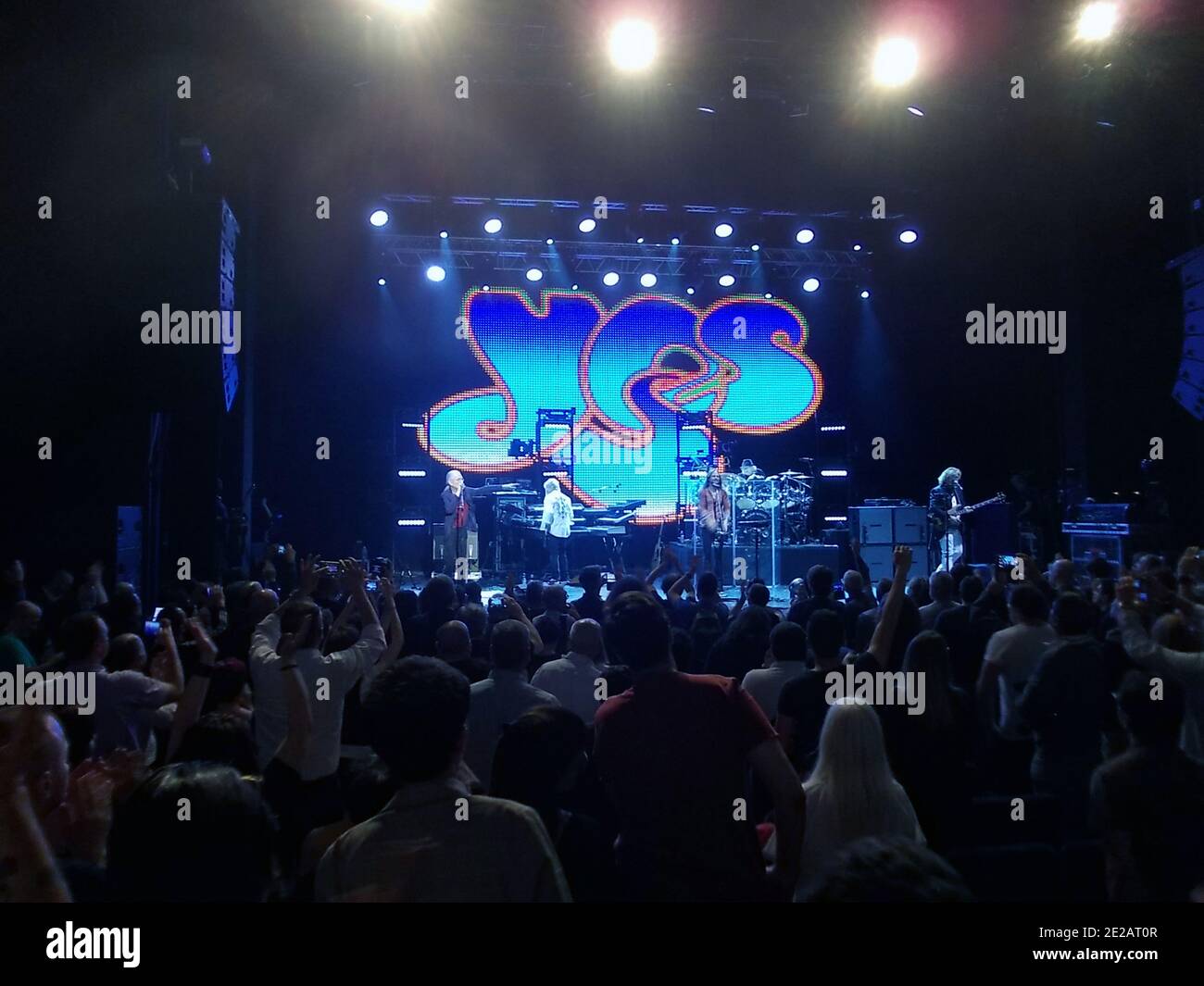 Yes tour hi-res stock photography and images - Alamy