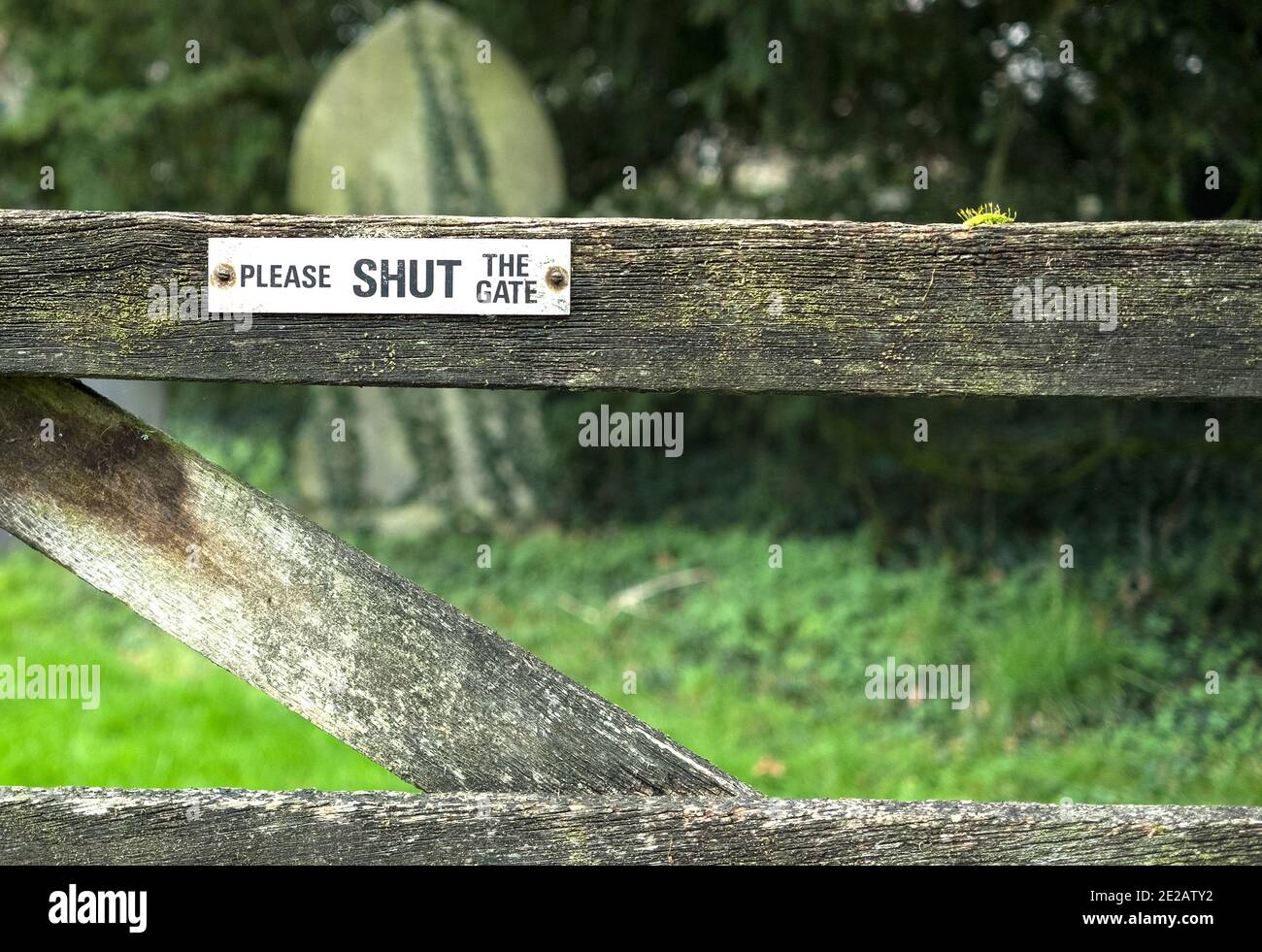 Graveyard gate sign hi-res stock photography and images - Alamy