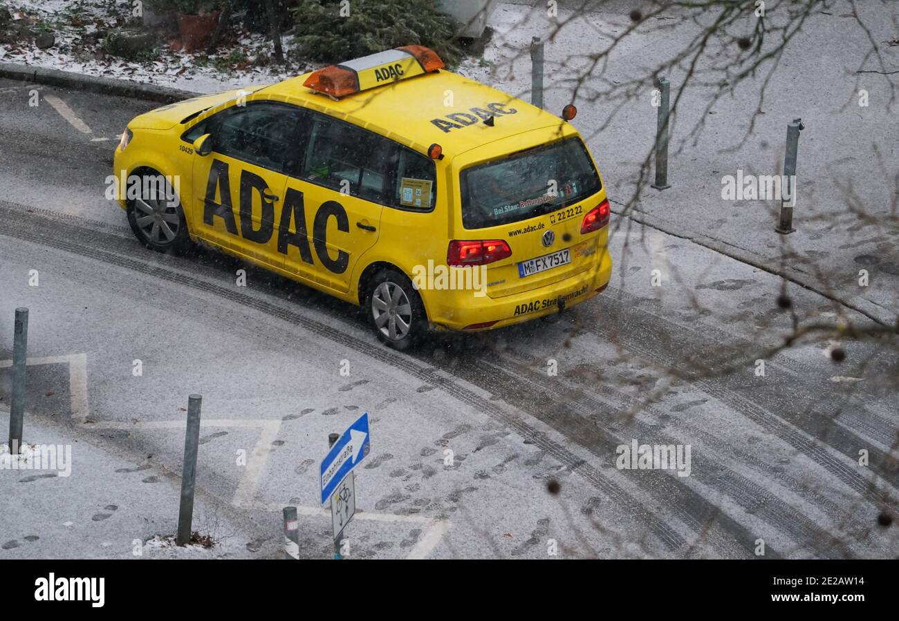 Adac roadside assistance hi-res stock photography and images - Alamy