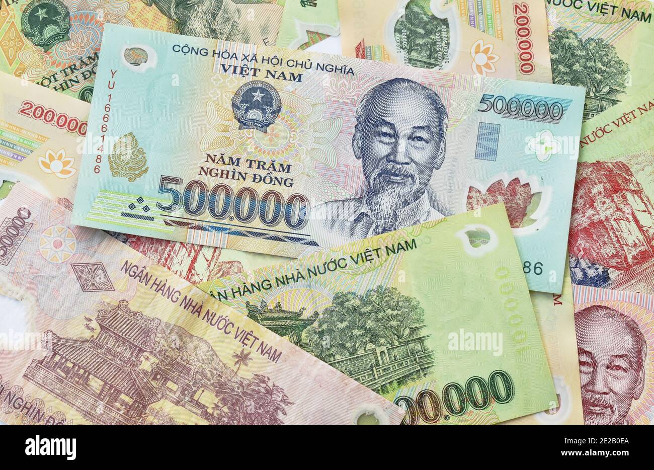 Vietnamese Dong or VND banknote on white background Stock Photo - Alamy