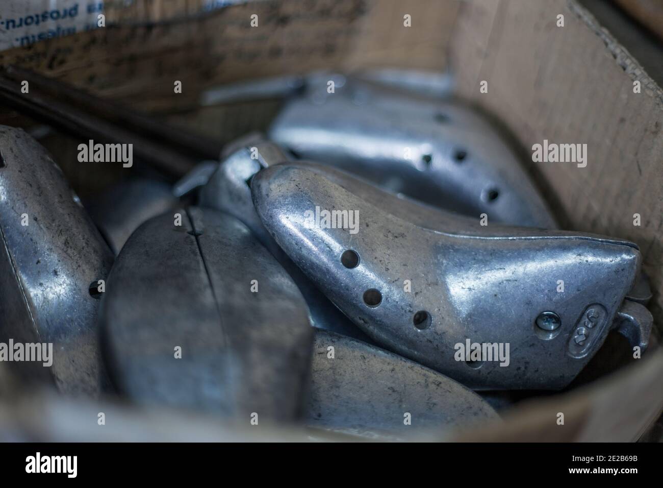 Shoe forms hi-res stock photography and images - Alamy
