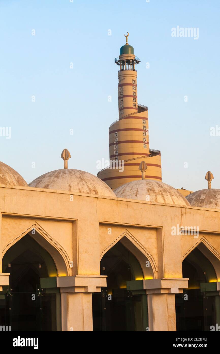 Qatar, Doha, Mosque and Fanar Qatar Islamic Cultural Center Stock Photo ...
