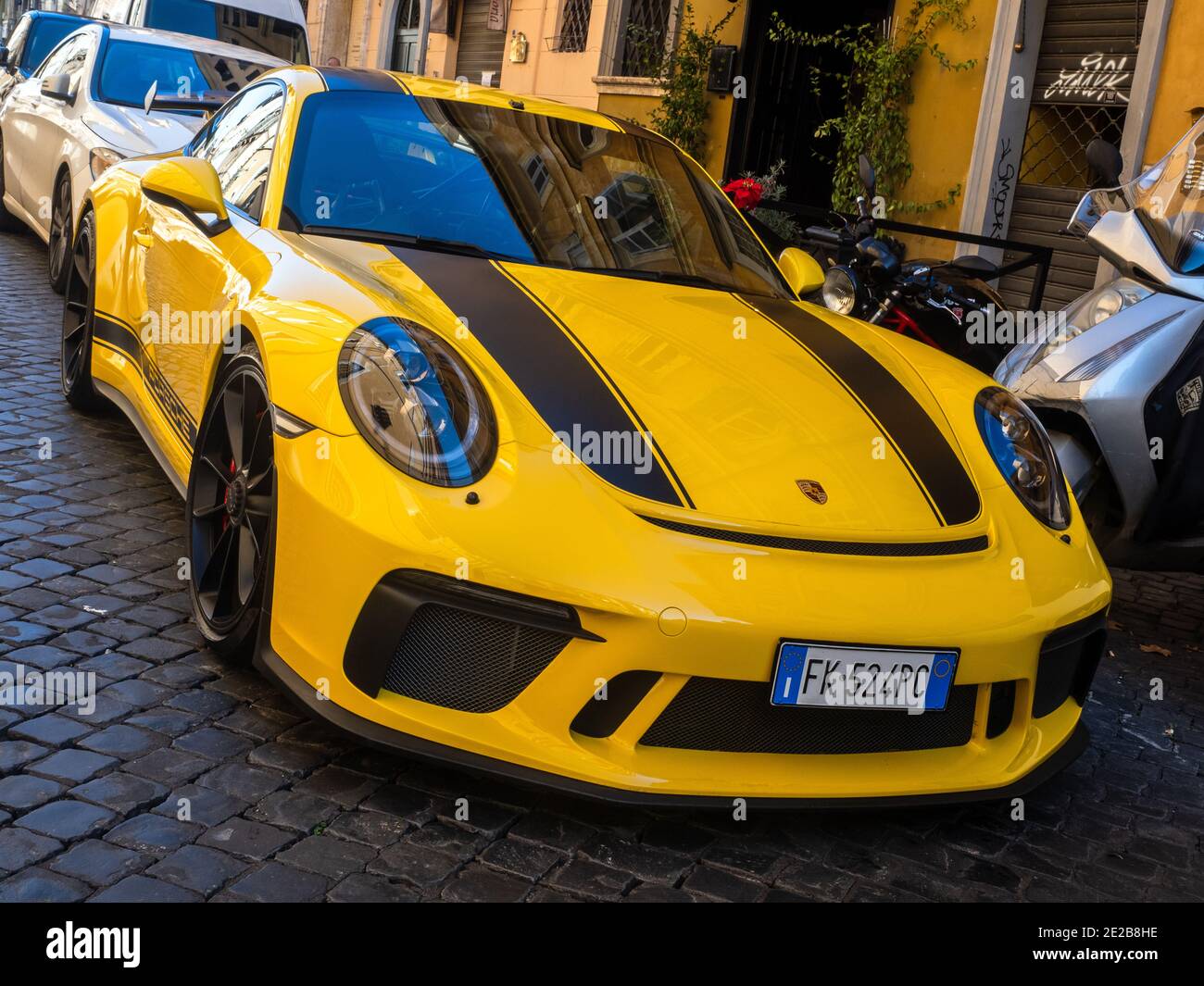 Porsche vehicle hi-res stock photography and images - Alamy