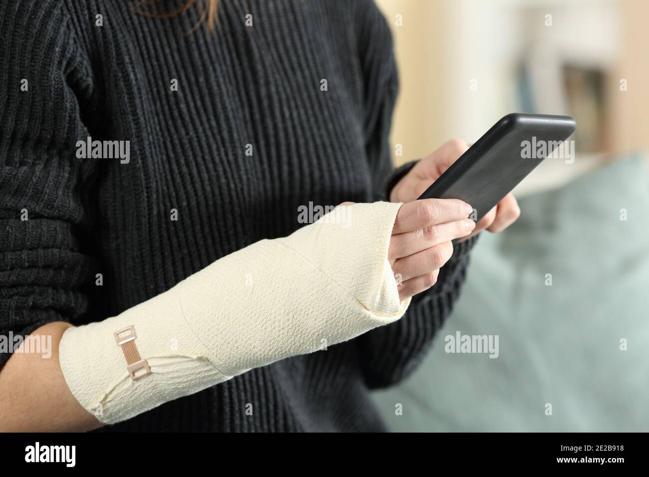 Bandaged hands hi-res stock photography and images - Alamy