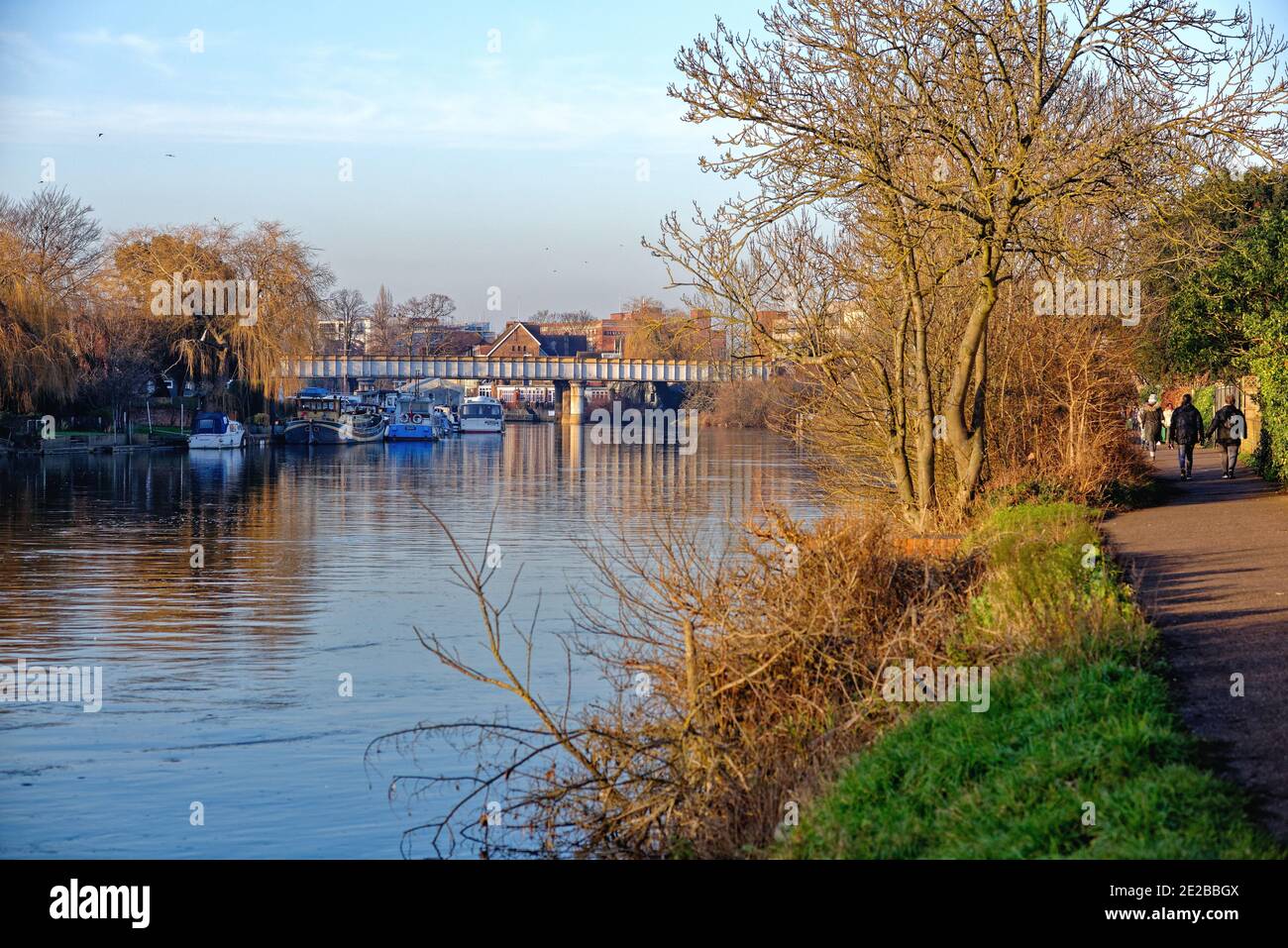 Staines railway bridge staines bridge hi-res stock photography and ...