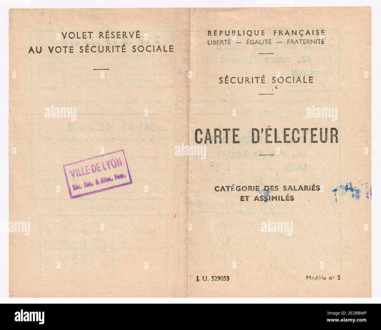 French social security card hi-res stock photography and images - Alamy