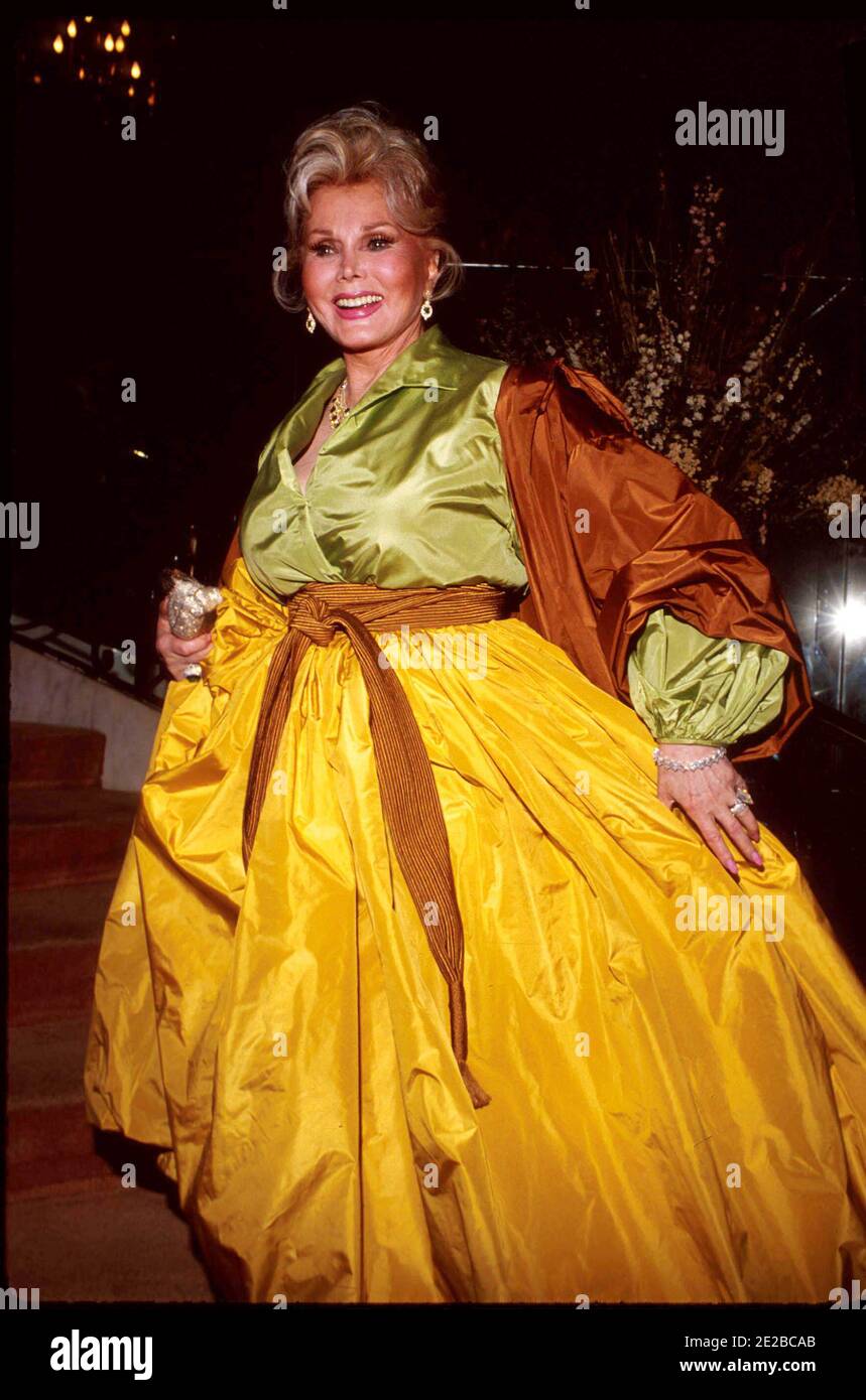 Zsa Zsa Gabor 5/90 Credit: Ralph Dominguez/MediaPunch Stock Photo - Alamy
