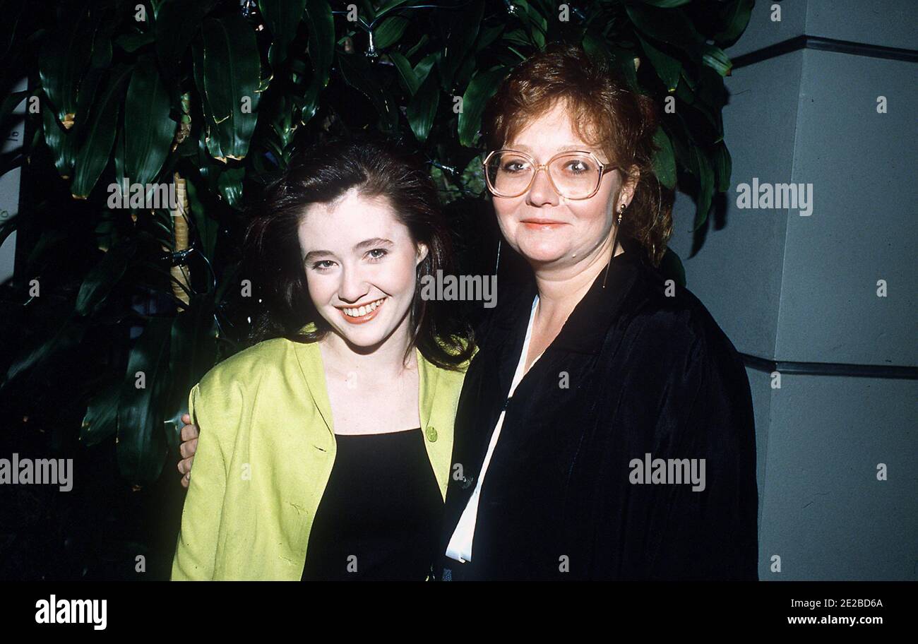 SHANNEN DOHERTY AND MOM ROSA Credit: Ralph Dominguez/MediaPunch Stock ...