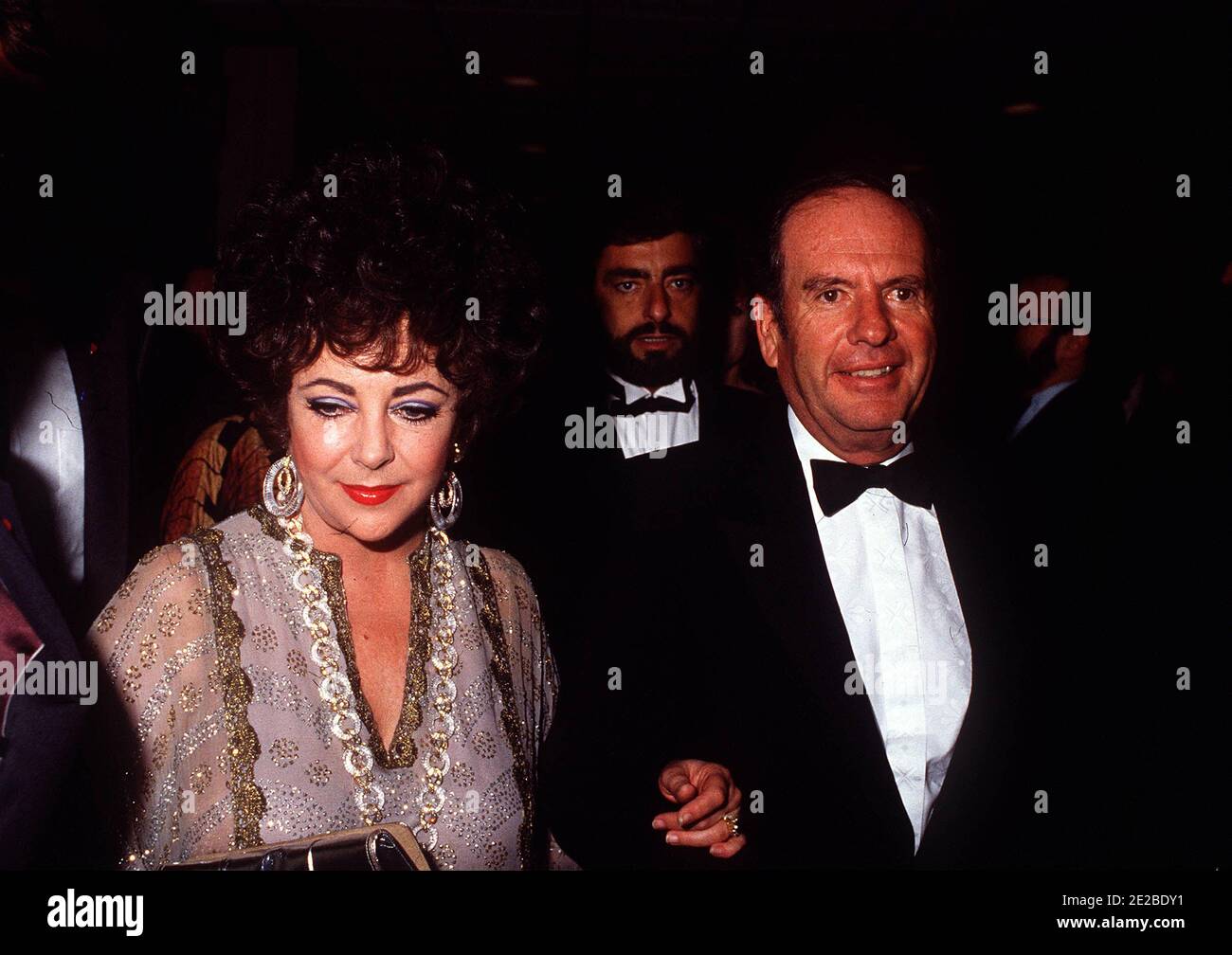 ELIZABETH TAYLOR VICTOR LUNA 11/8/83 Credit: Ralph Dominguez/MediaPunch ...