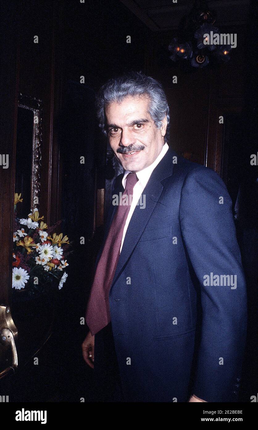 OMAR SHARIF Credit: Ralph Dominguez/MediaPunch Stock Photo - Alamy