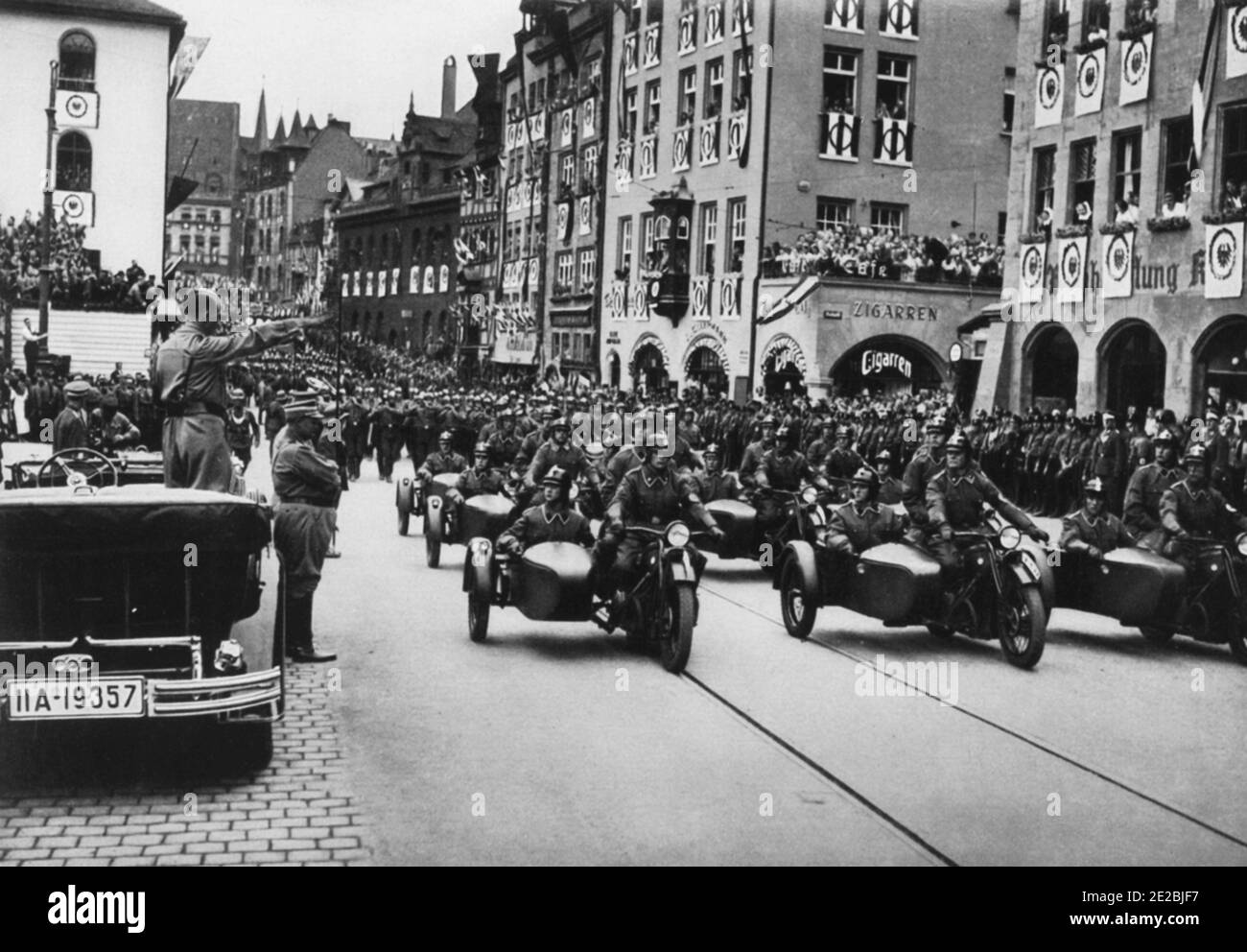 Hitler nazi parade hi-res stock photography and images - Alamy