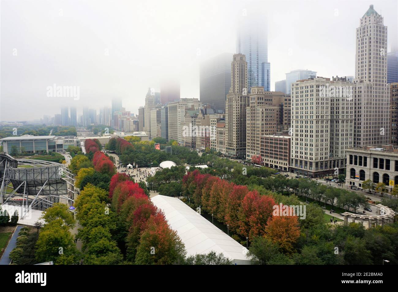 Chicago illinois aerial streets hi-res stock photography and images - Alamy
