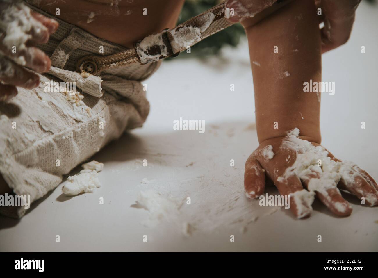 Unrecognizable body parts hi-res stock photography and images - Alamy