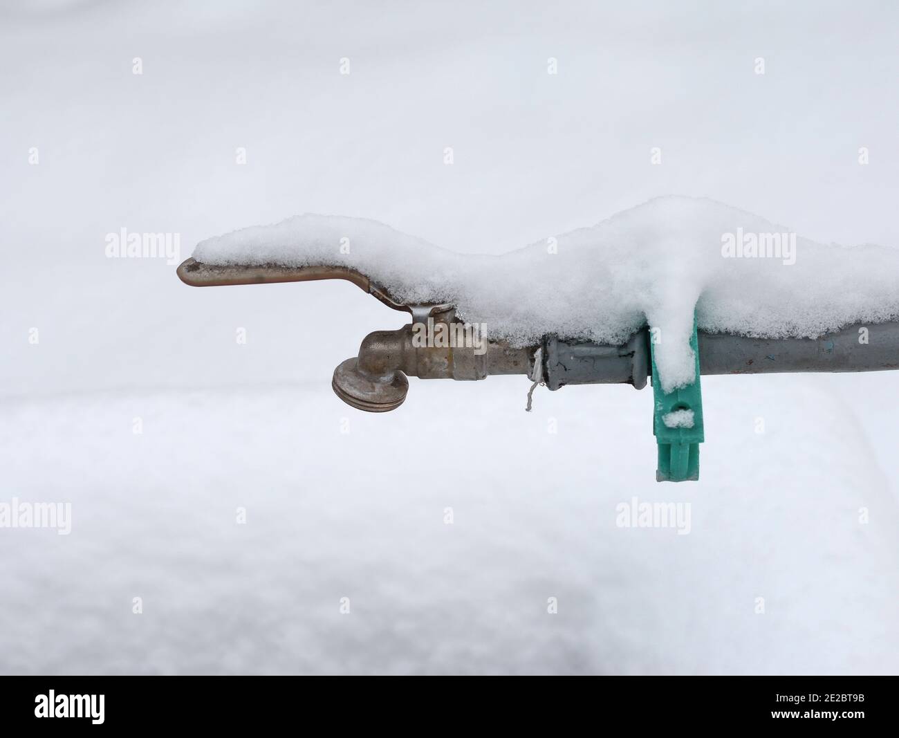 A frozen faucet winter Stock Photo - Alamy