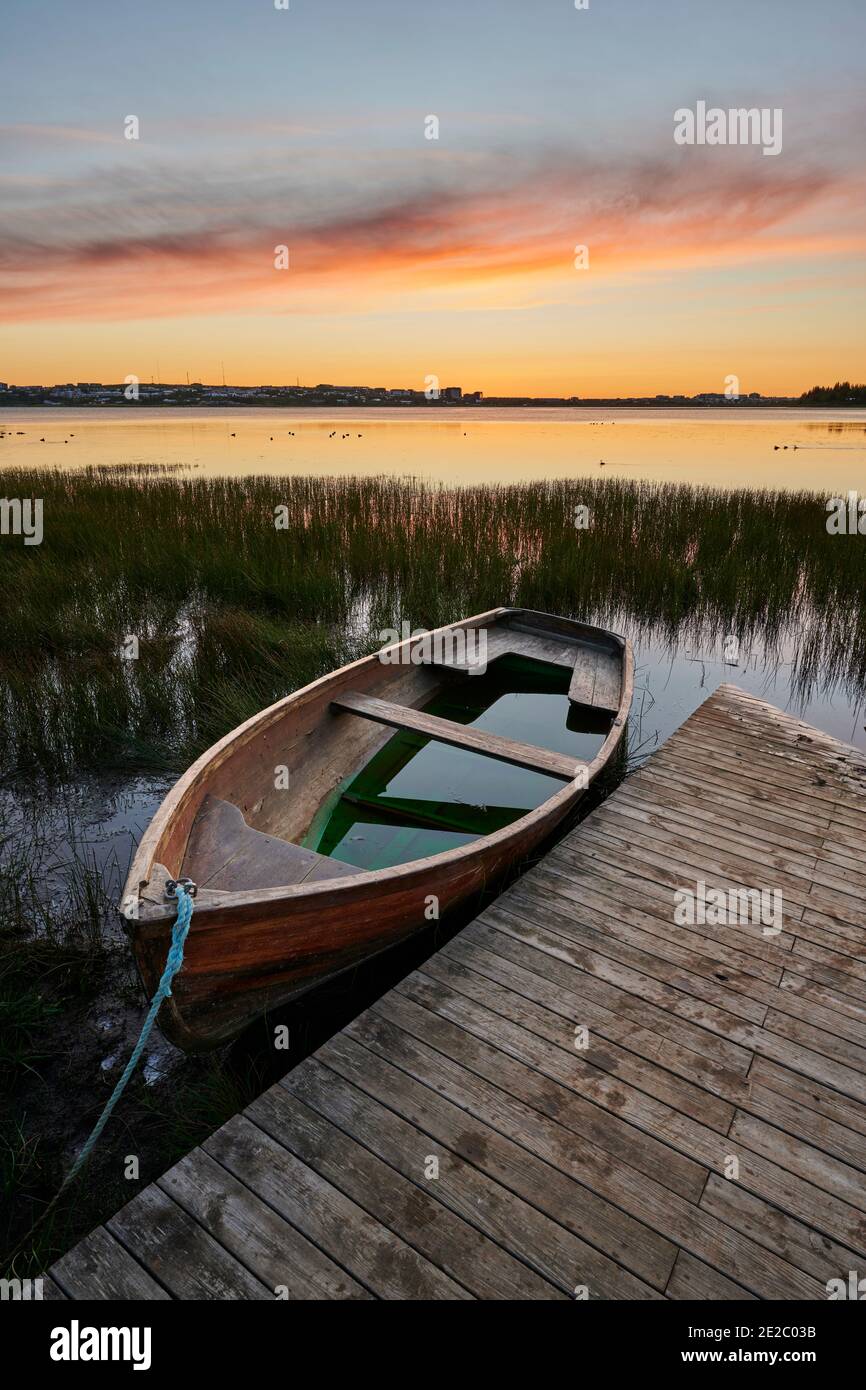 Broken vessel hi-res stock photography and images - Alamy