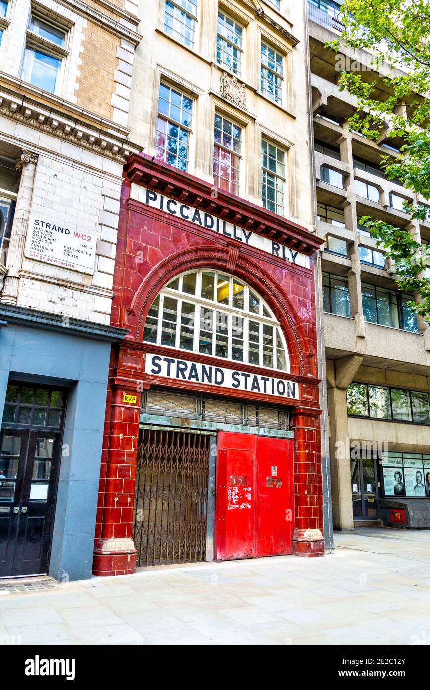 Aldwych tube station hi-res stock photography and images - Alamy