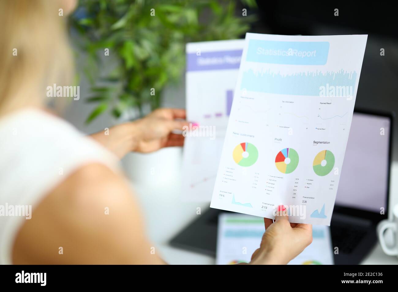 Clever employee at desktop Stock Photo - Alamy