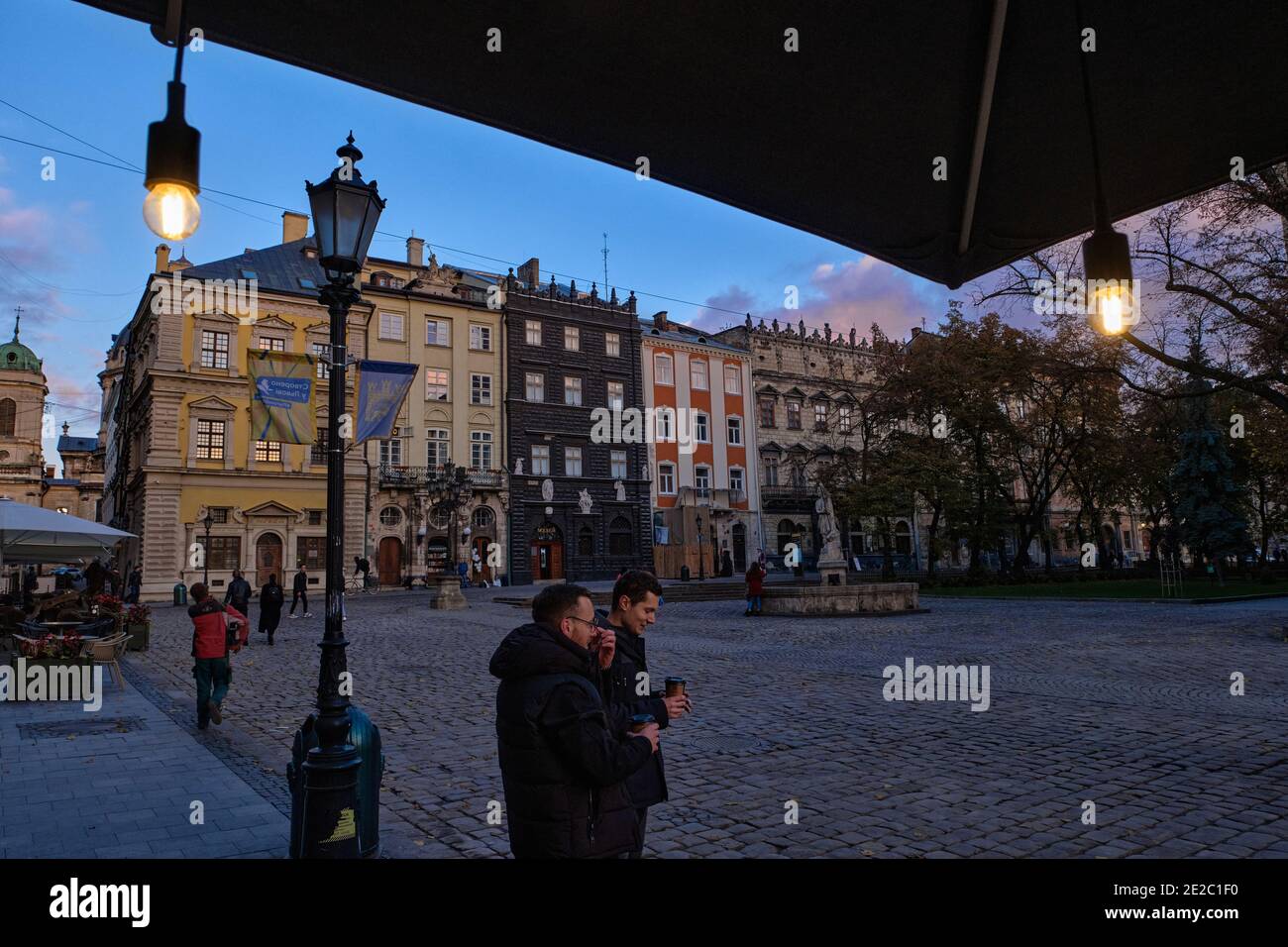 Market house cobblestone walk hi-res stock photography and images - Alamy