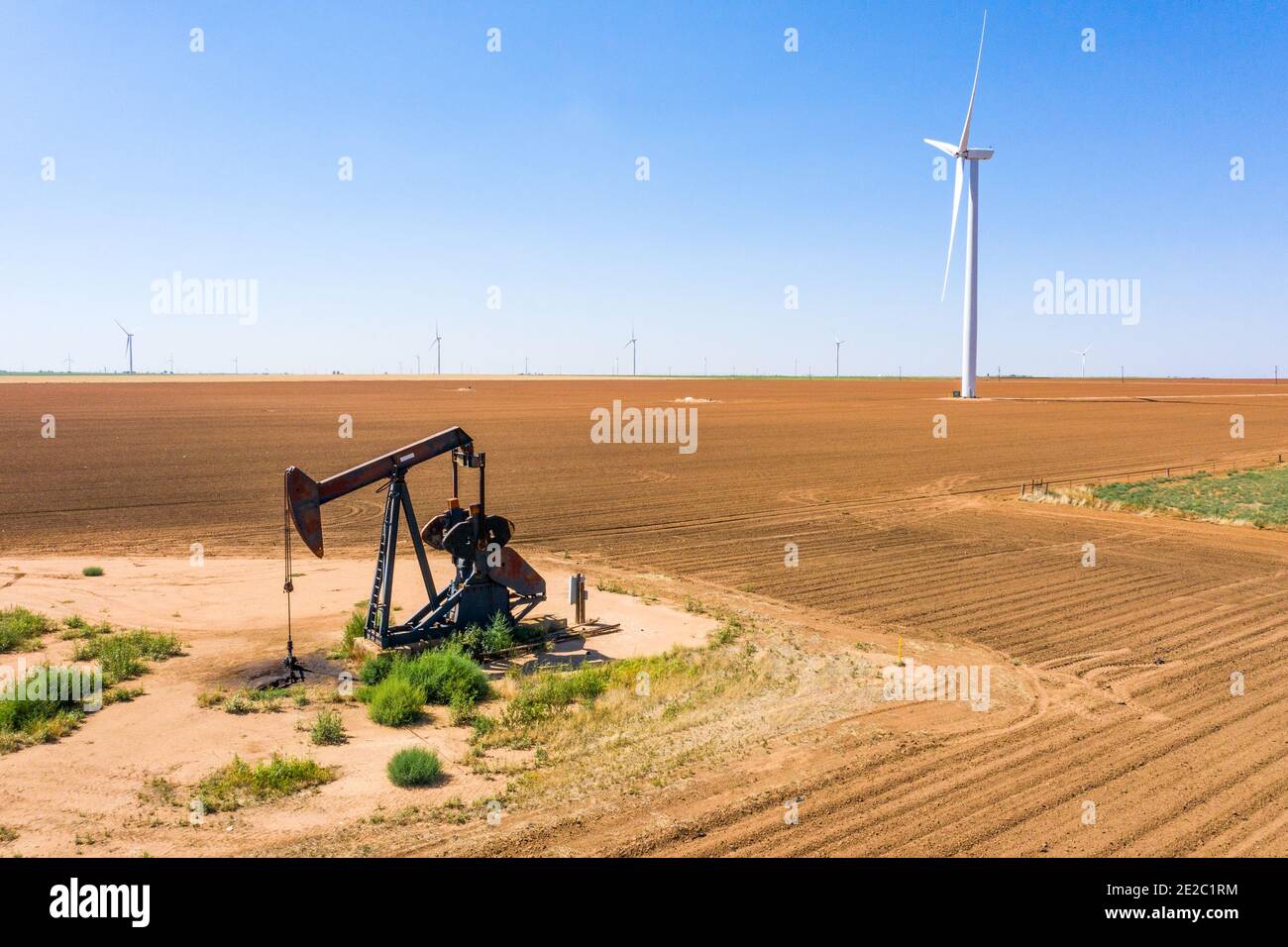 Texas windmill hi-res stock photography and images - Alamy