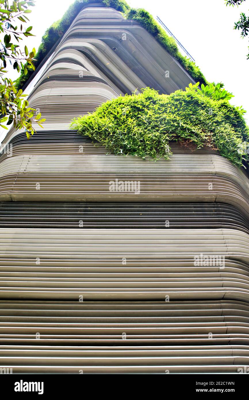 Plants with buildings hi-res stock photography and images - Alamy