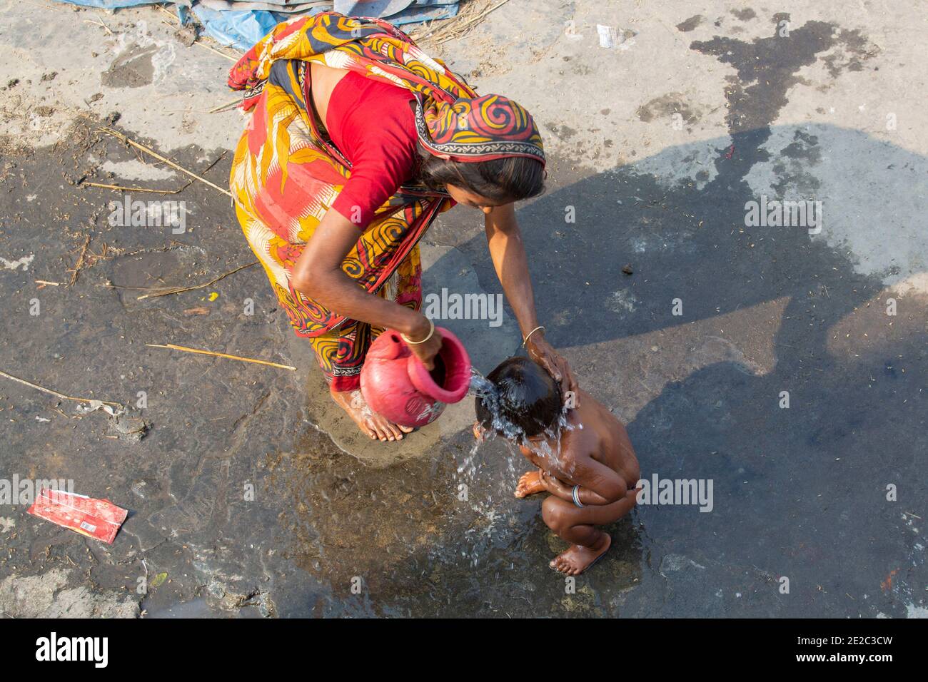 Bangladeshi poor child hi-res stock photography and images - Alamy
