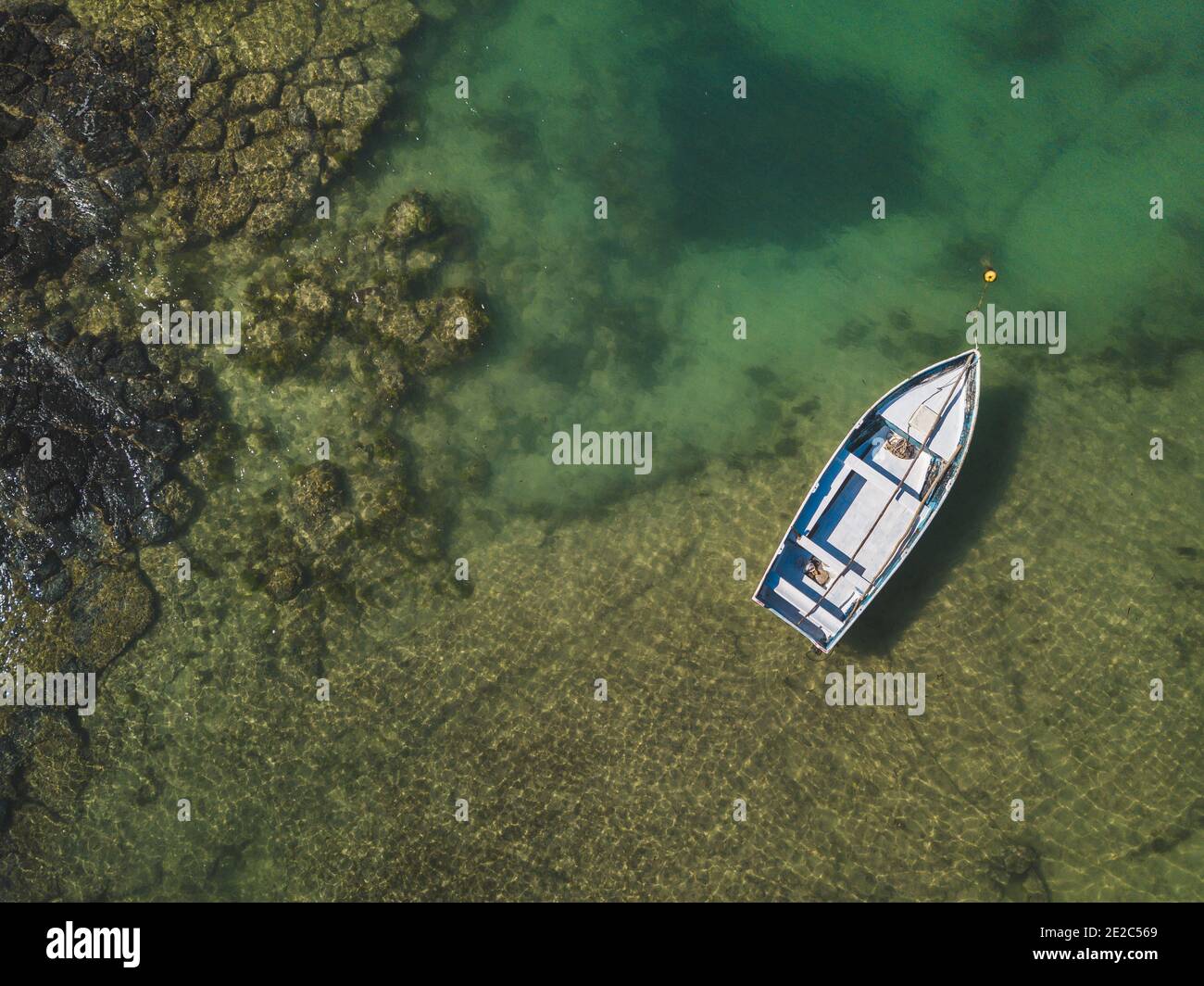 Aerial boat view hi-res stock photography and images - Alamy