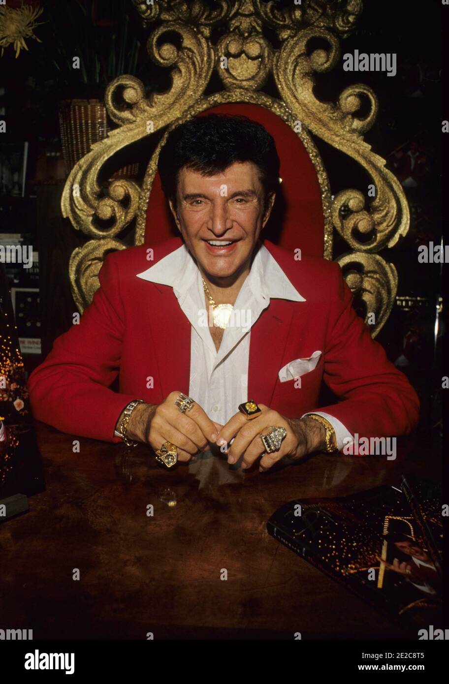 Ralph dominguez mediapunch hi-res stock photography and images - Alamy