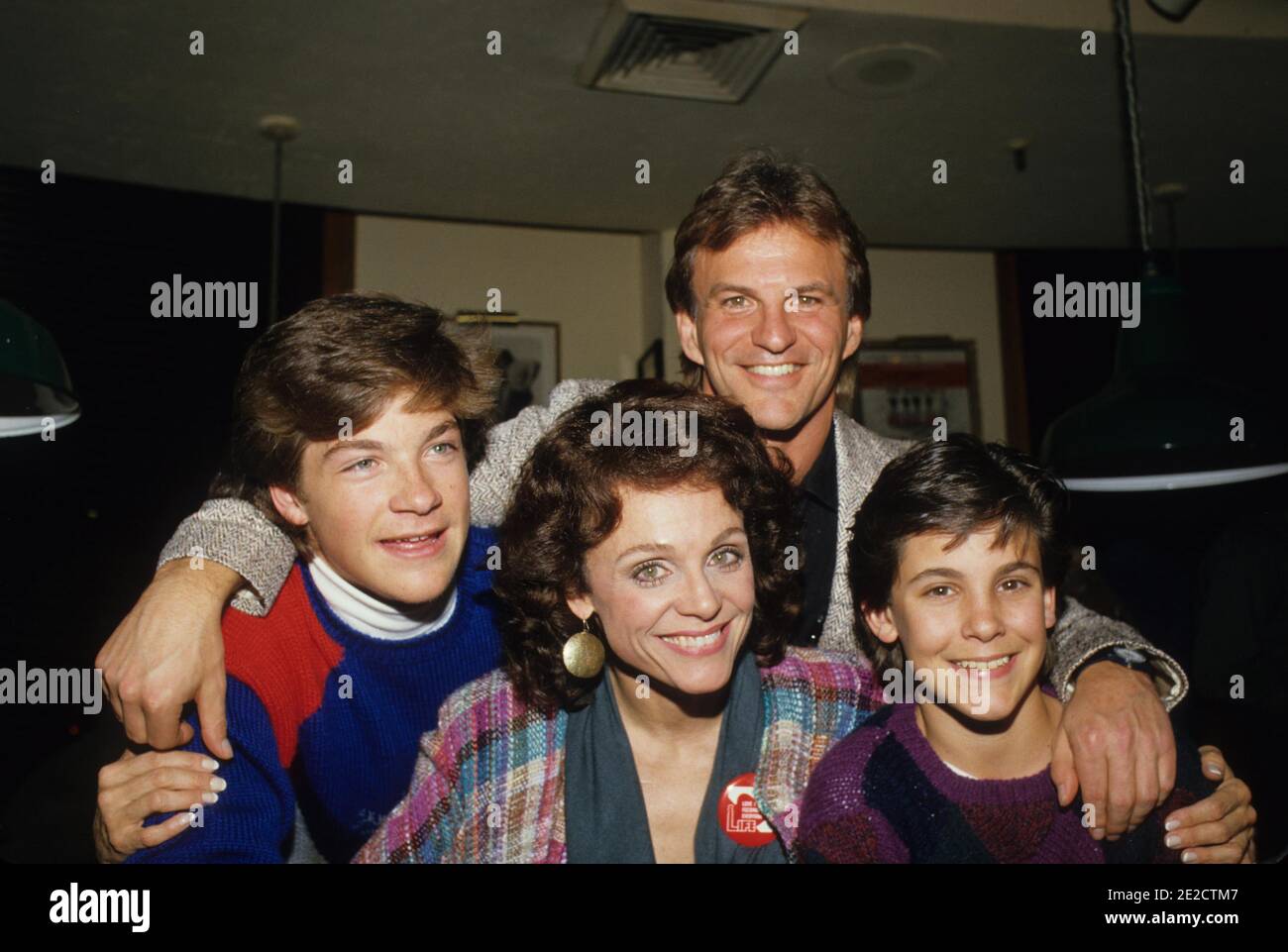 VALERIE HARPER with Jason Bateman Josh Taylor and Miller Credit: Ralph ...