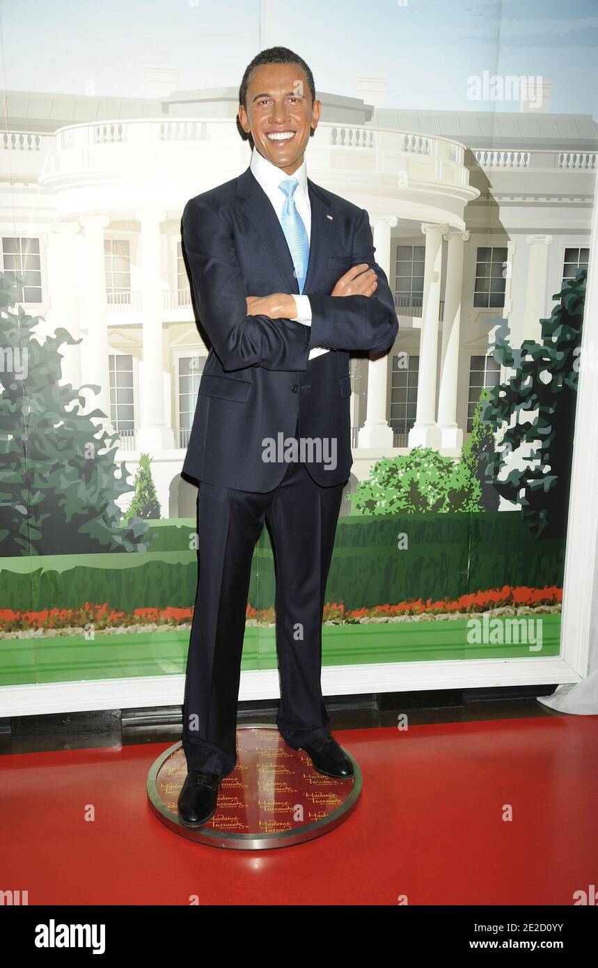 Barack obama wax figure hi-res stock photography and images - Alamy