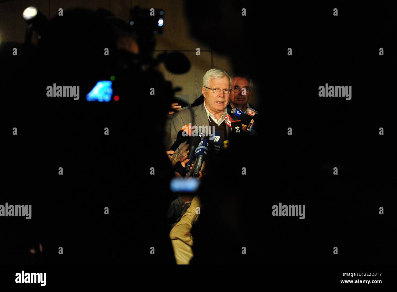 Frenchman Andre Bamberski answers the media as he leaves the Palais de ...