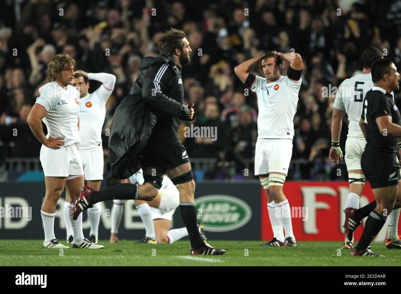 New Zealand All-Blacks defeats France 8-7 during the Final of the 2011 ...