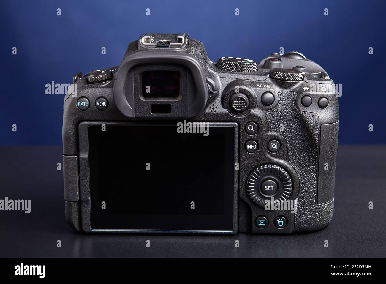 Camera control wheel hi-res stock photography and images - Alamy