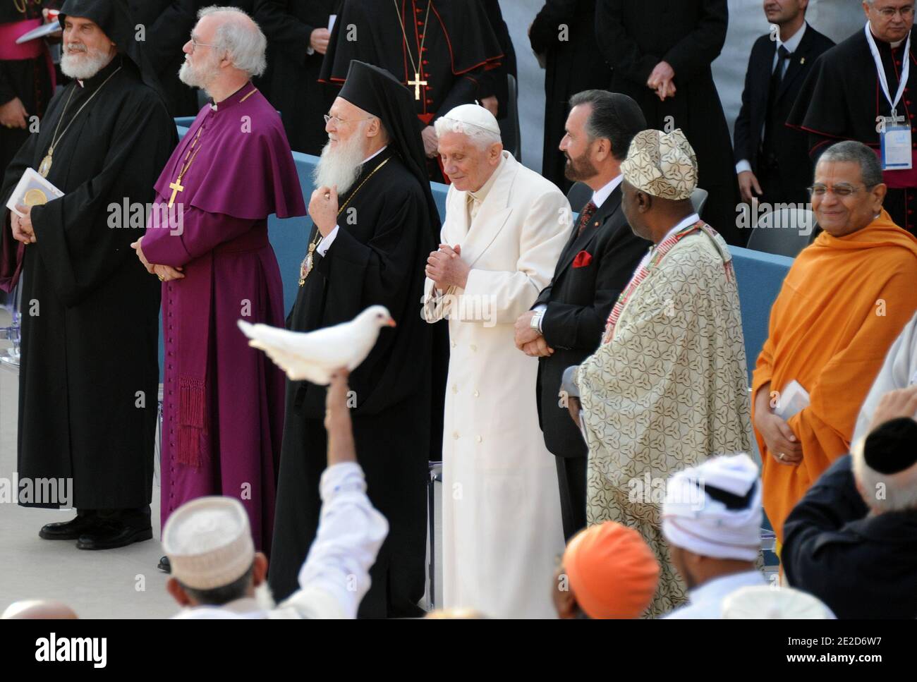 Assisi prayer meeting john paul ii hi-res stock photography and images ...