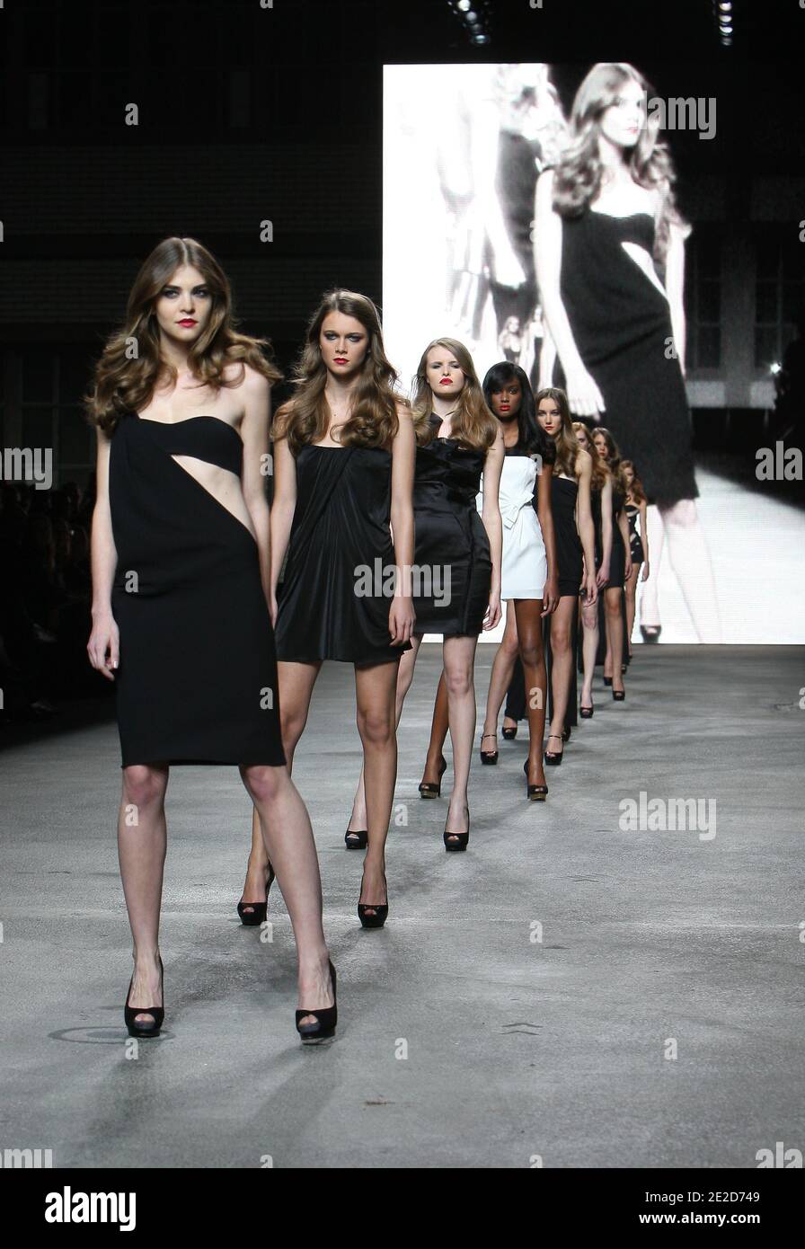 2011 elite models look hi-res stock photography and images - Alamy