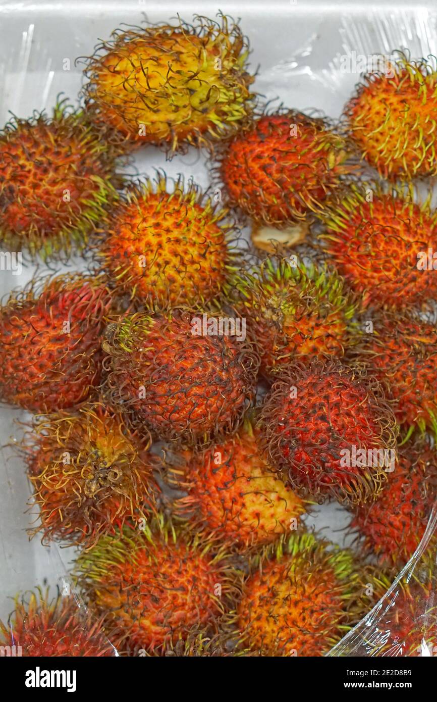 Fruits in tray hi-res stock photography and images - Alamy