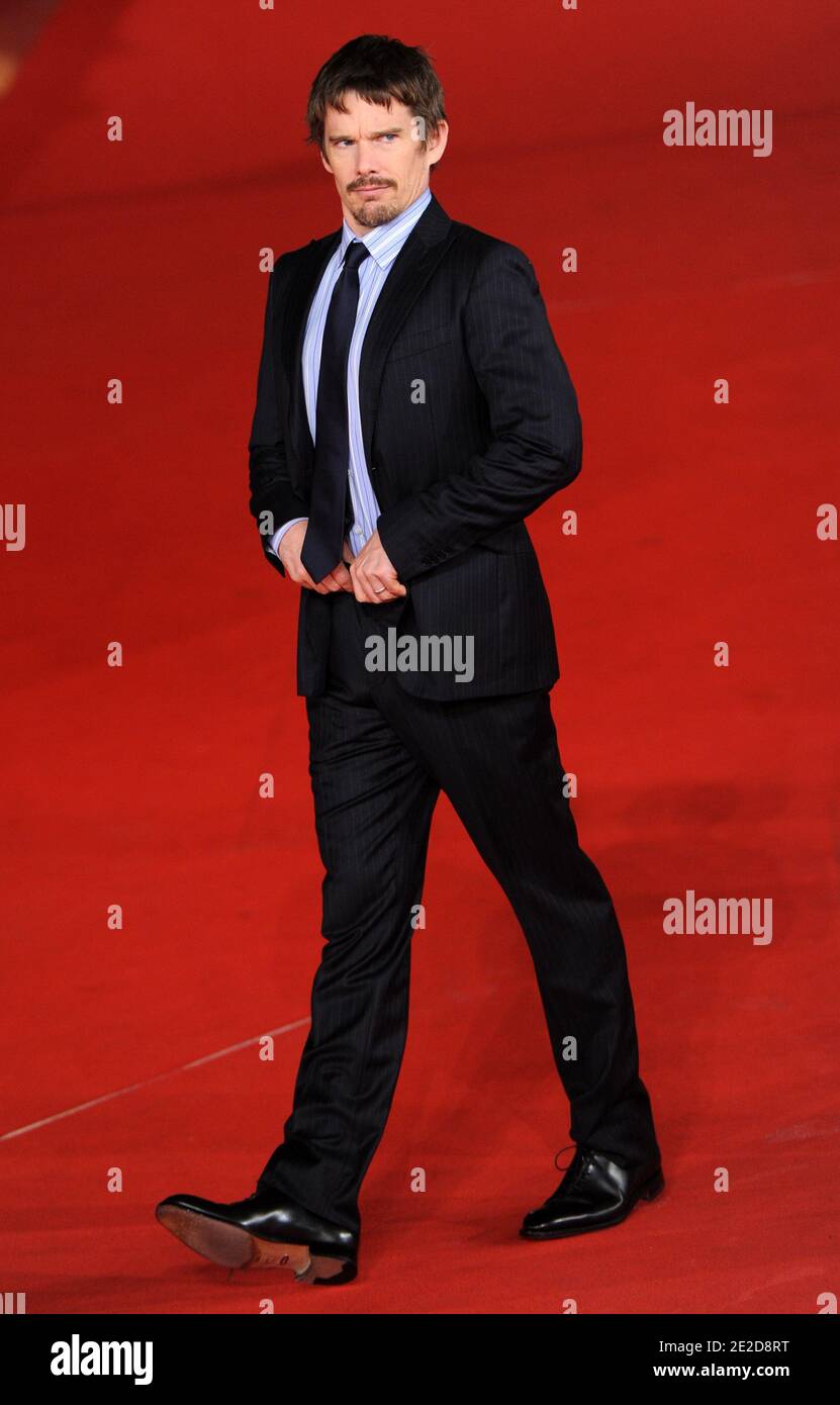 Actor Ethan Hawke arriving for the Premiere of the film 'The Woman in ...